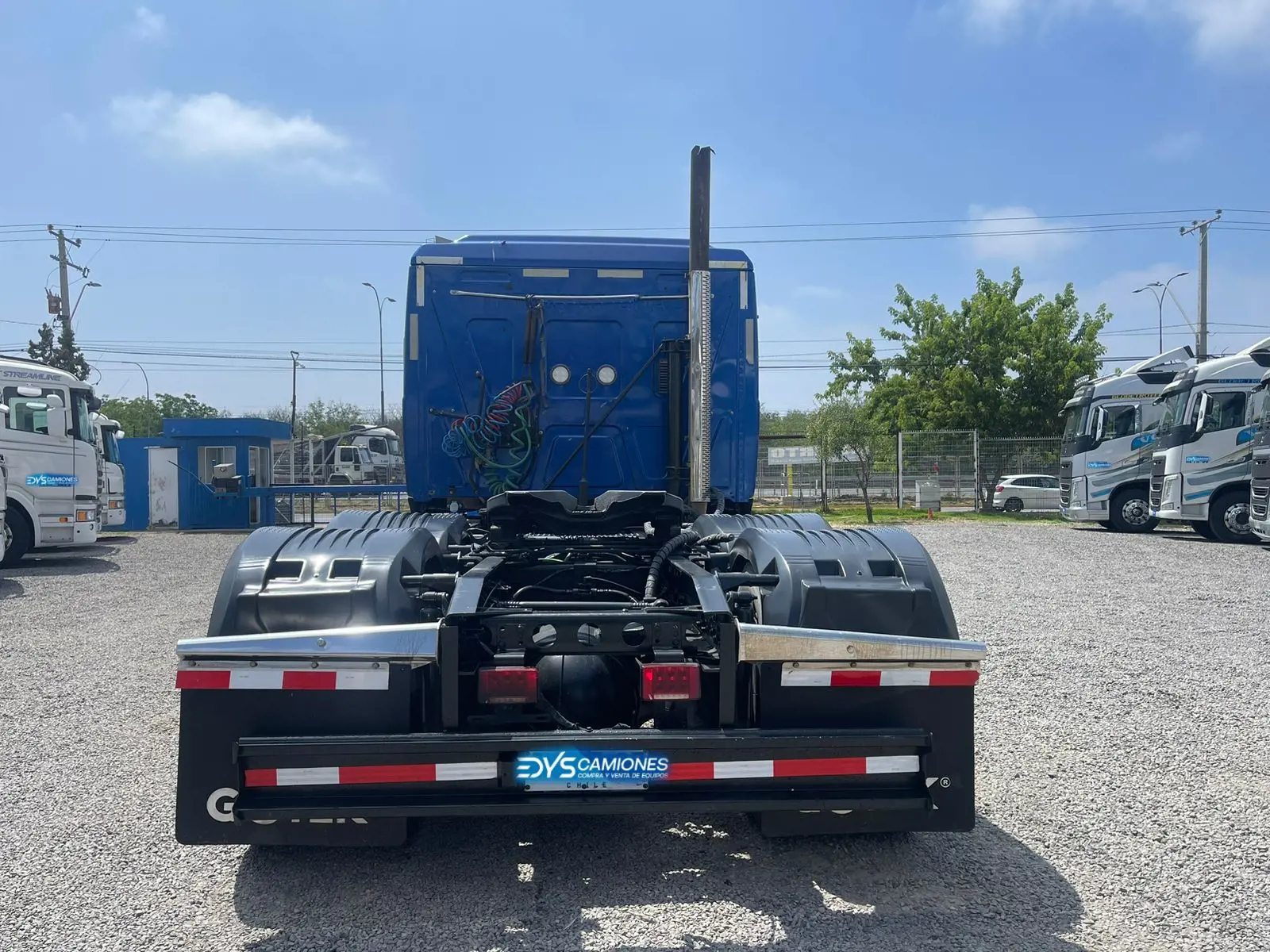 Tracto camión International Prostar - Año 2018 - 3 Ejes - Manual - Azul