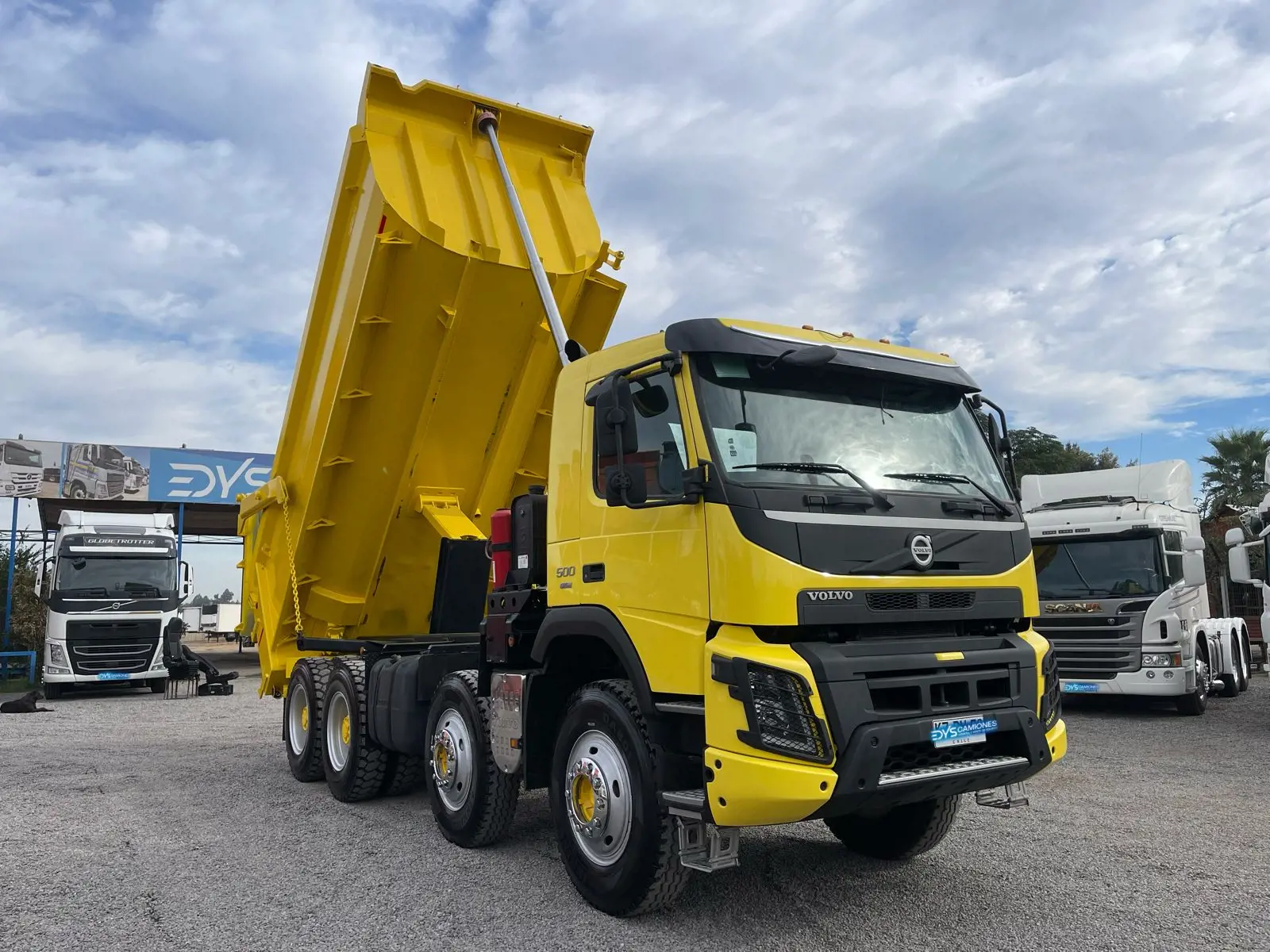 Camión Tolva Volvo FM X